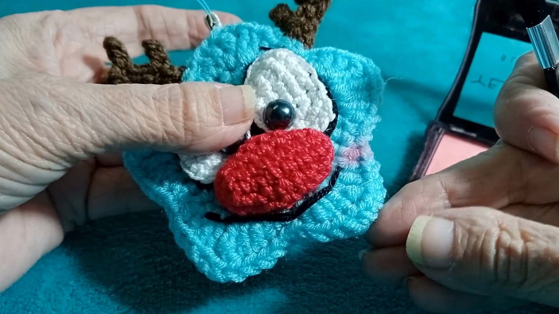 How to Crochet Christmas Rudolph Stars for Kids – My Crafty Basket