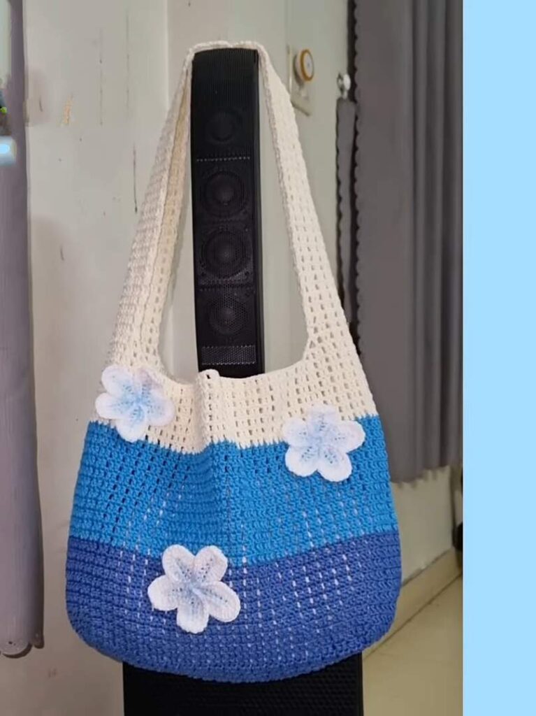 Free Crochet Handbag Pattern & Video Tutorial